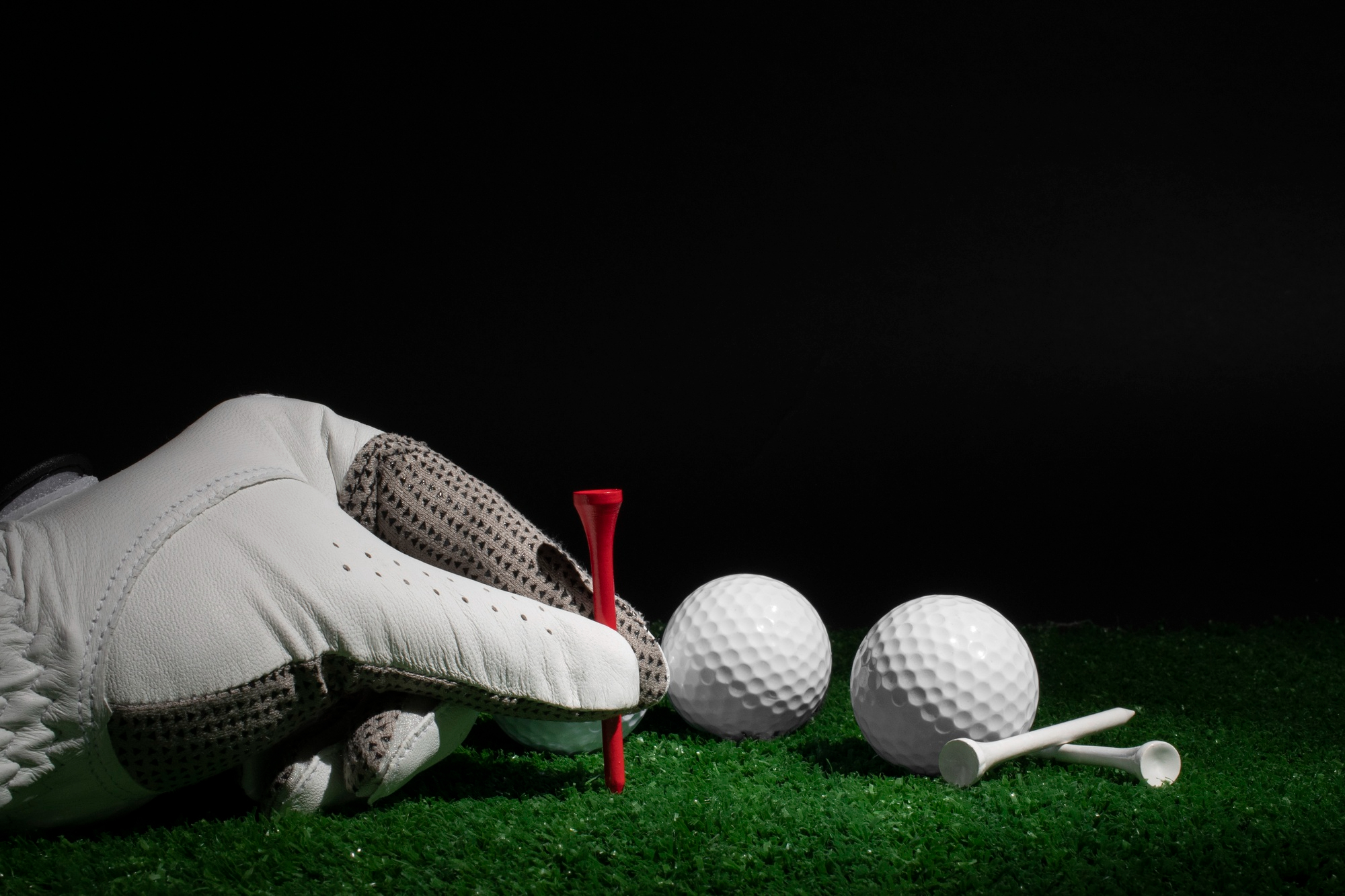 Enjoy Indoor Golf in Vancouver This Spring Before Summer Swings In ...